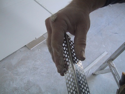 Plastering Diy Tips installing plaster metal external, beads and angles