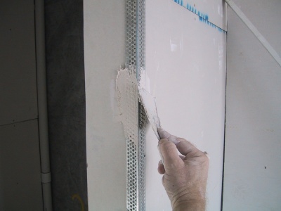 Plastering Diy Tips installing plaster metal external, beads and angles